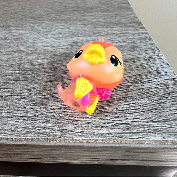 Hatchimals | Toys | 4 Rare Hatchimals Colleggtibles Orange Parroo ...
